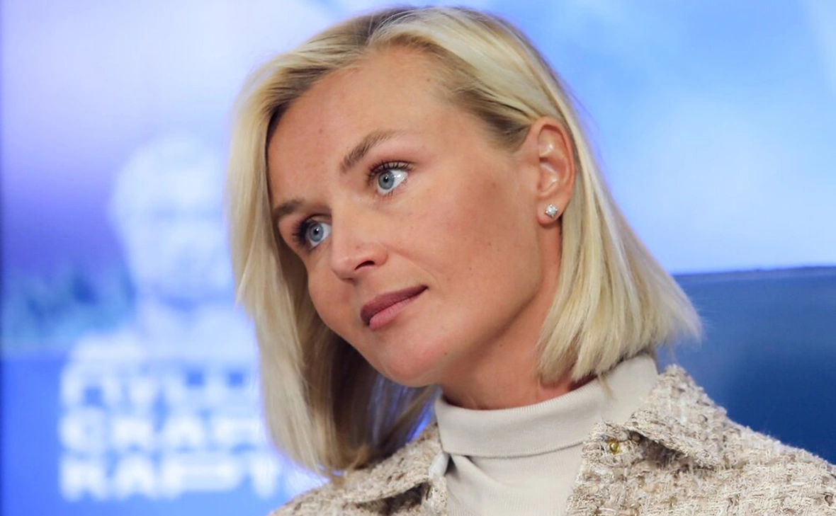 Певица Полина Гагарина объяснила судебный иск к Совету ЕС блокировкой ...