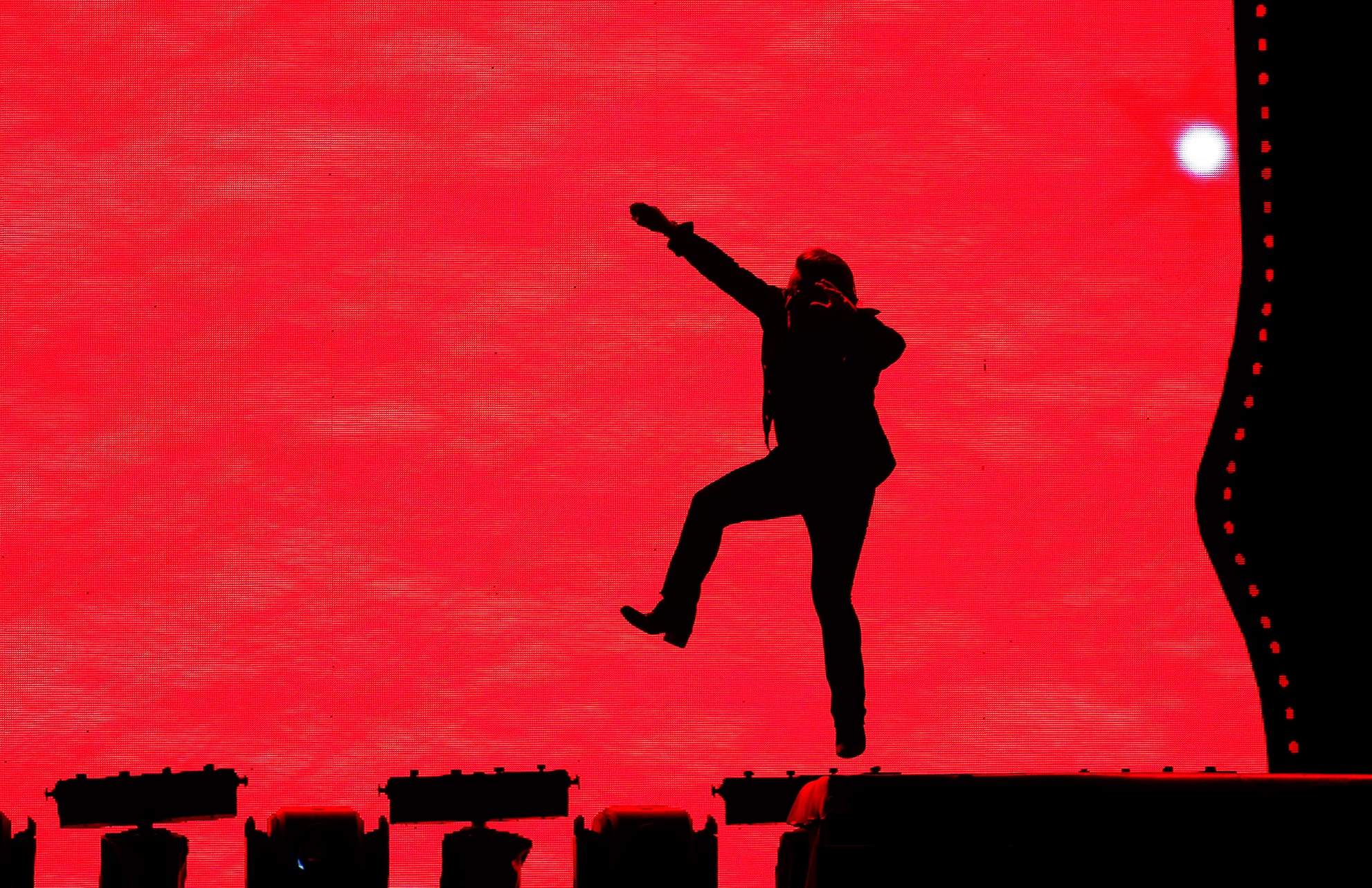 Боно в туре U2 The Joshua Tree в Сиднее. 22 ноября 2019 года