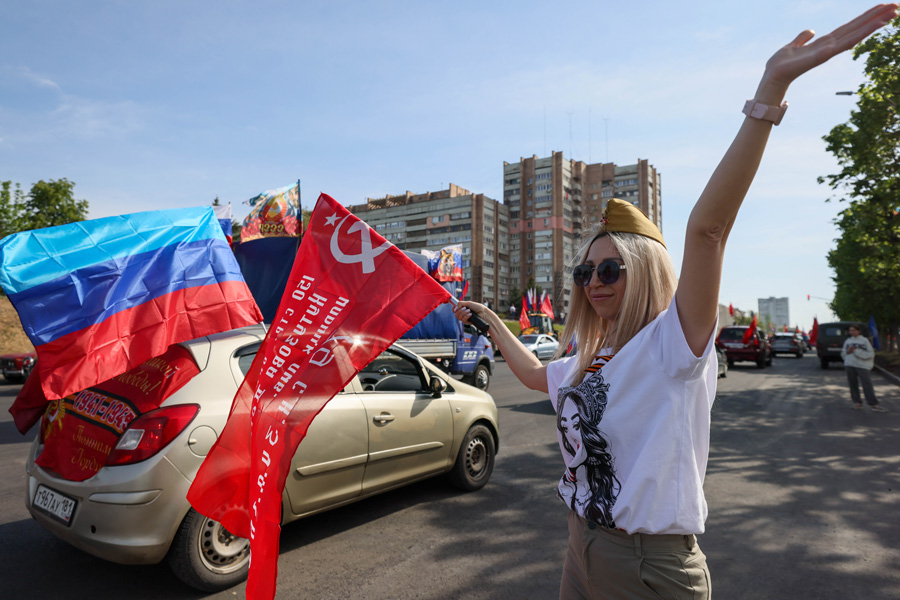ЛНР, Луганск, во время автопробега, посвященного юбилею Победы.