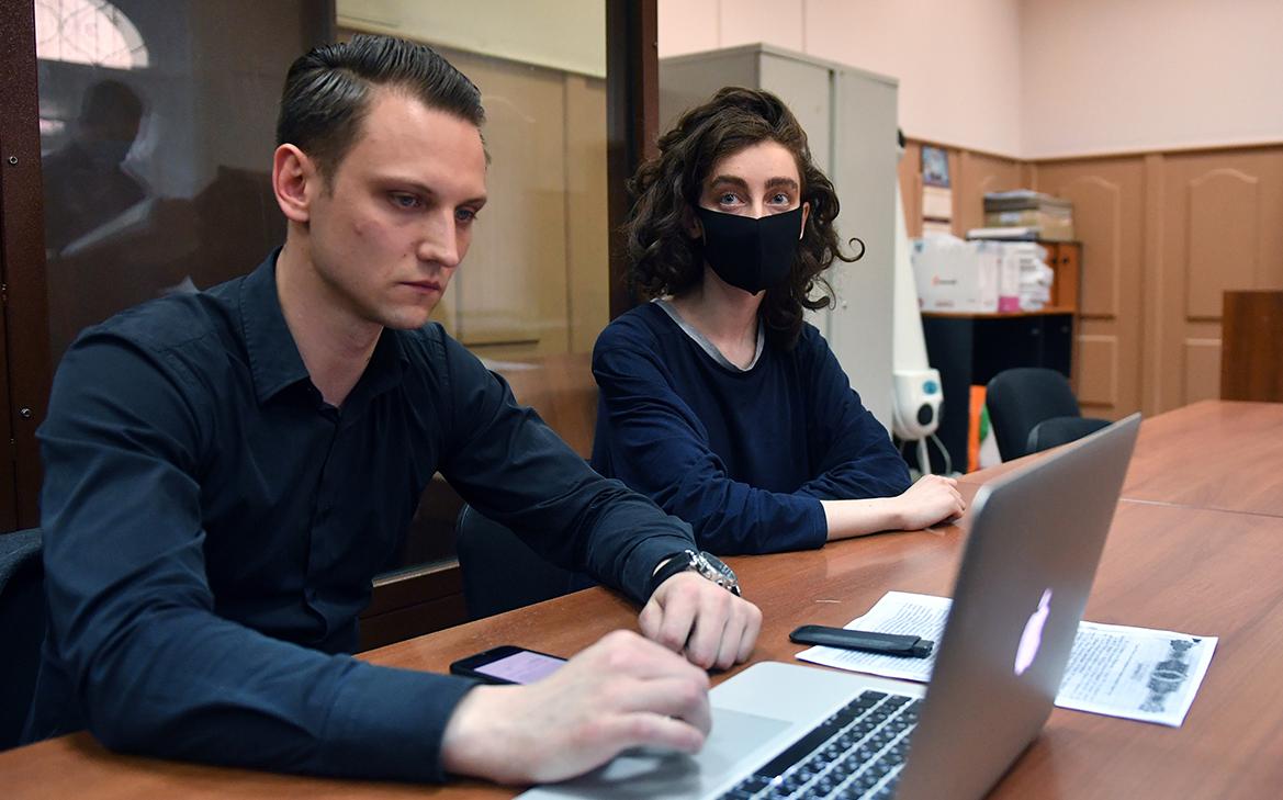 Адвоката Pussy Riot Дмитрия Захватова объявили в розыск
