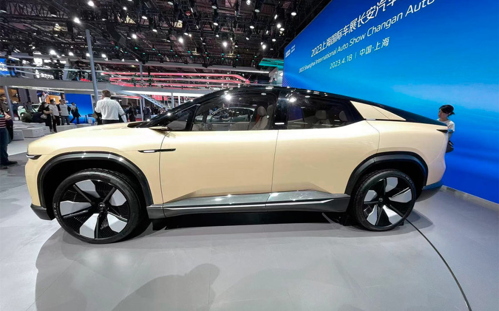 Changan показал два концепта премиальных моделей - ФОТО