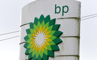 Bloomberg узнал об изучении Shell возможности купить BP